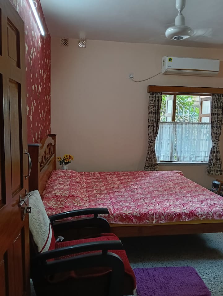 Utsav Ii,2 Bhk Jadavpur Golf Green; Shared Kitchen - Kolkata