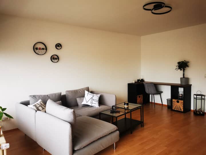 Stadtnah&ruhig:
Kuscheliges Apartment Mit Ausblick - Saarbrücken