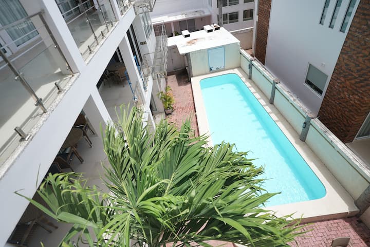 Enjoy Big Beautiful Apartment In Prime Location - Malay