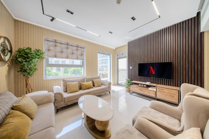 1br Private Apt In Al Zahia/pool View /Workstation - Sharjah