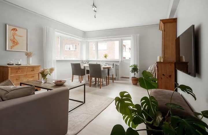 Sentral Leilighet På Solli-plass - Oslo