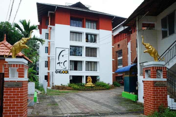 Apartment In Guruvayoor - Guruvayur