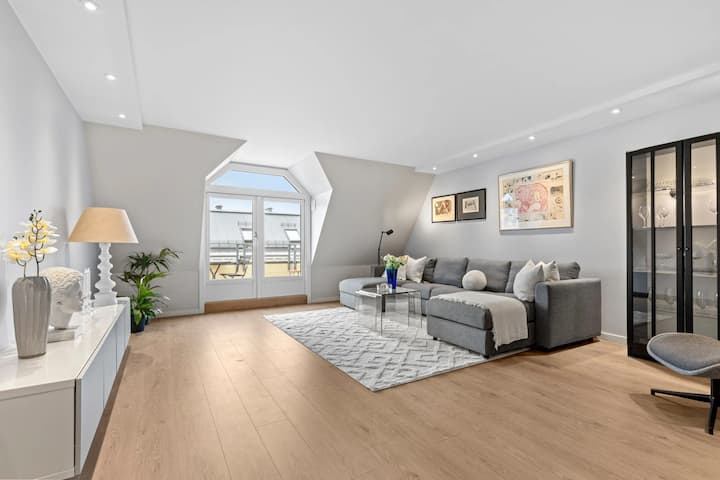 Bolig I Bogstadveien, Byens Populære Handlegate! - Oslo