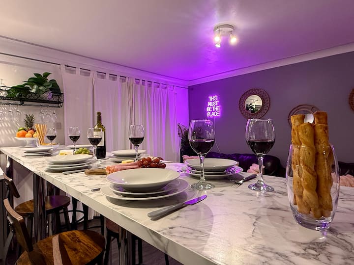 Stylish 5 Bed Home | Parking, Wi-fi & Hot Tub - 씨포드