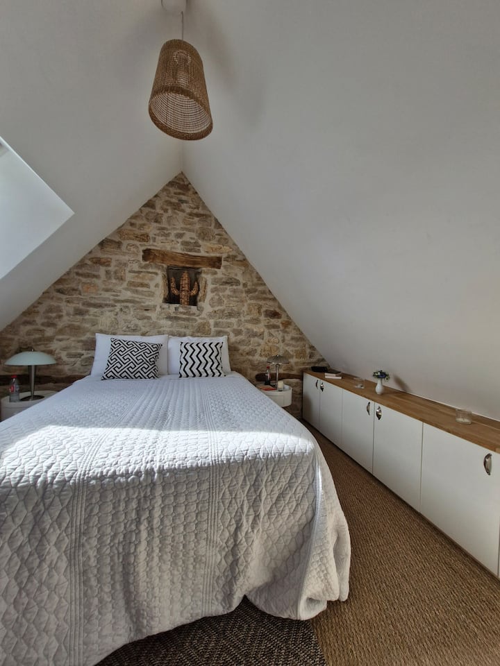 Gîte Dans Un Village Très Agréable, - Saint-Cirq-Lapopie