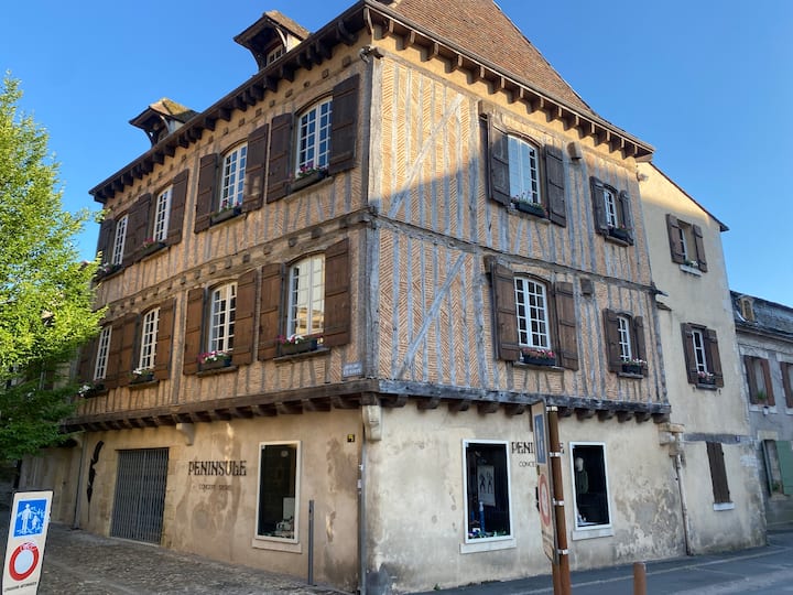 Peninsule Appartements - Panache & Eloquence - Bergerac