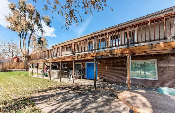 1-bedroom Private In-law Suite. - Arvada, CO
