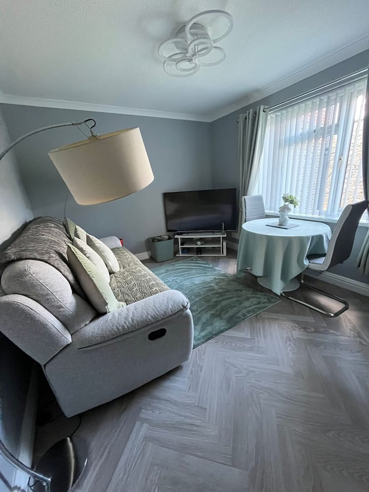 Eddies Short Stays - Plymouth