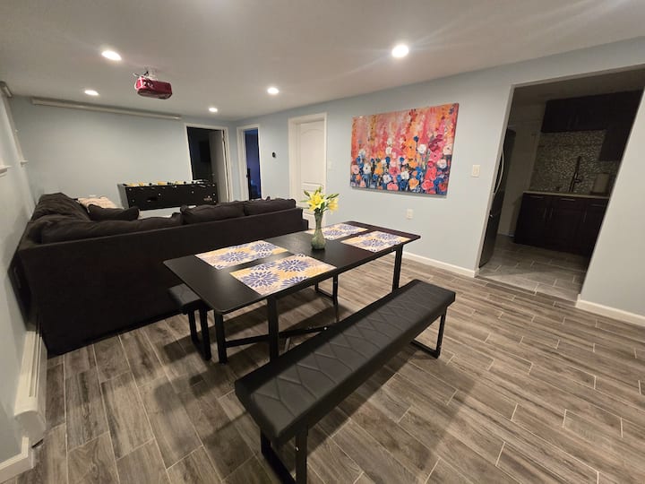 Private Guest Suite W/foosball, Ping Pong Table - Montclair, NJ