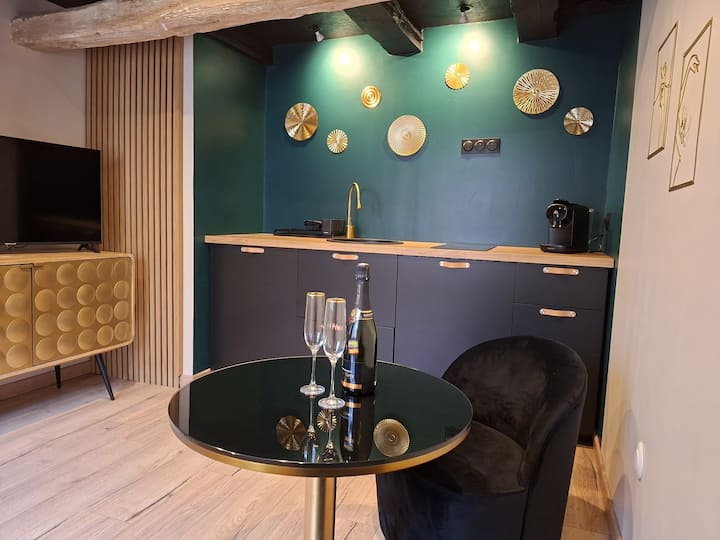 Love Room ÉMeraude – Mezzanine & Pièce Secrète - Haguenau