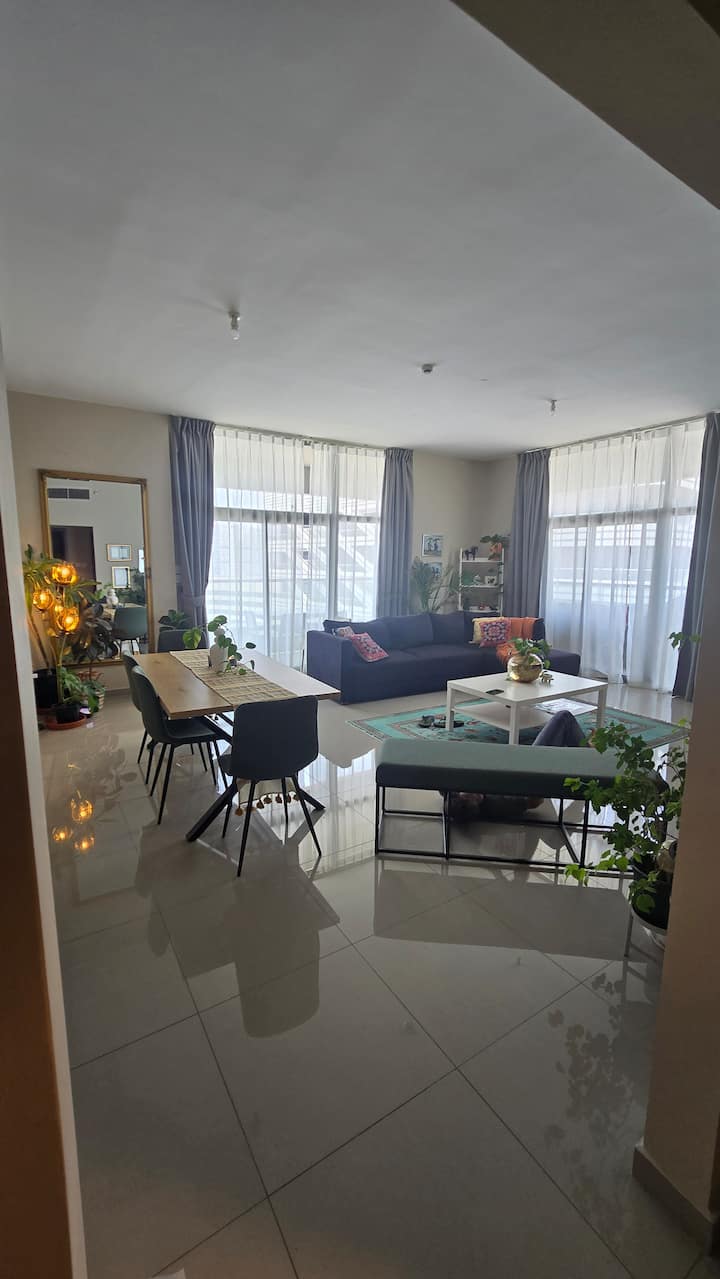 Gorgeous Water-view One Bed Apartment! - Abu Dhabi