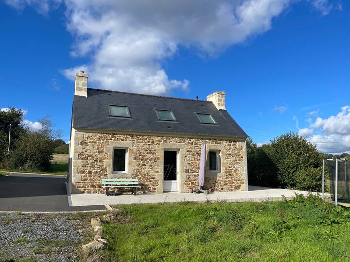 Maison De Campagne Rénovée Totalement - Forêt de Huelgoat