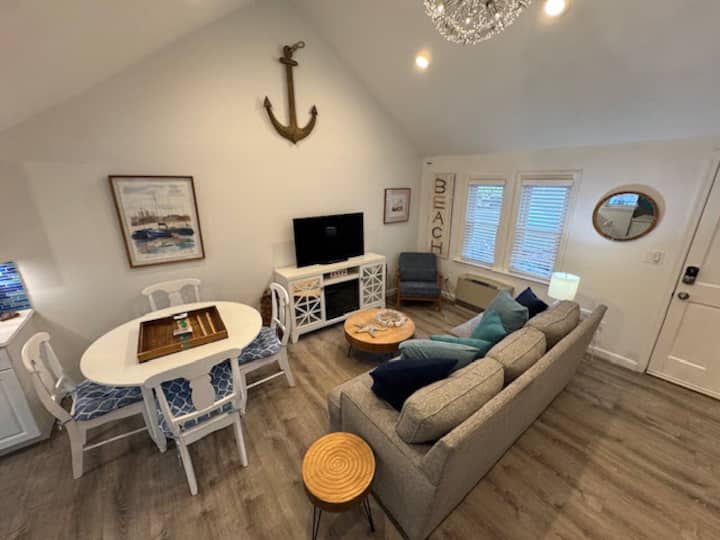 Cozy Cottage - Walk To Beaches & Ogunquit Village - Ogunquit, ME