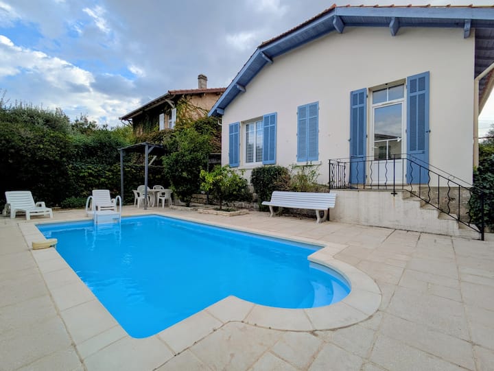 Villa Paisible Avec Piscine Et Jardin-wifi - Toulon