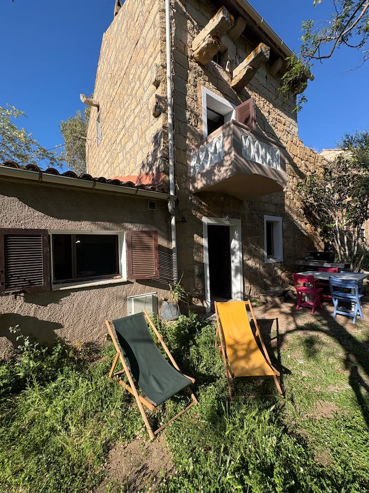 Maison En Pierres Entre Mer Et Montagne - Figari