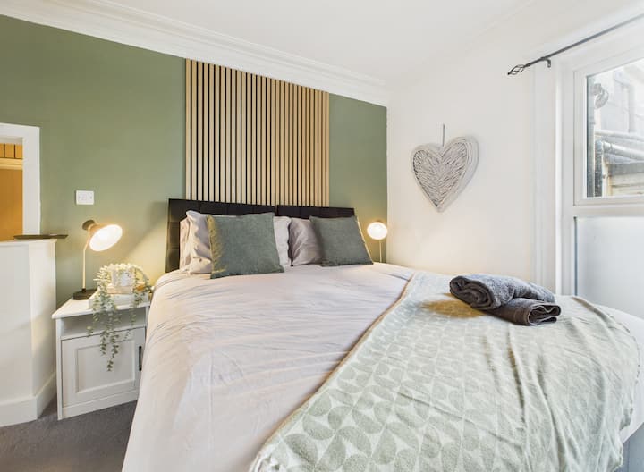 Stylish Apartment With Hot Tub And Garden - Brighton