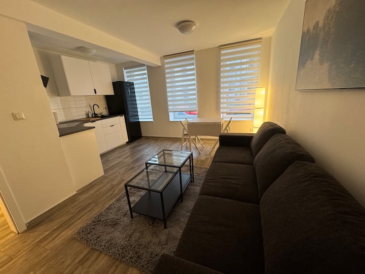 Modernes Apartment Mit Balkon & Küche In Lübeck - Lübeck