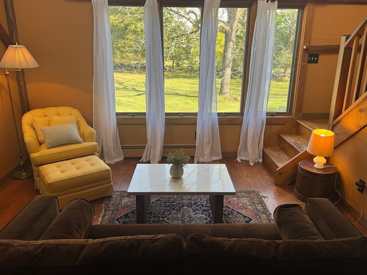 Light-filled Apartment In Mountainville Barn - Brotherhood, America's Oldest Winery