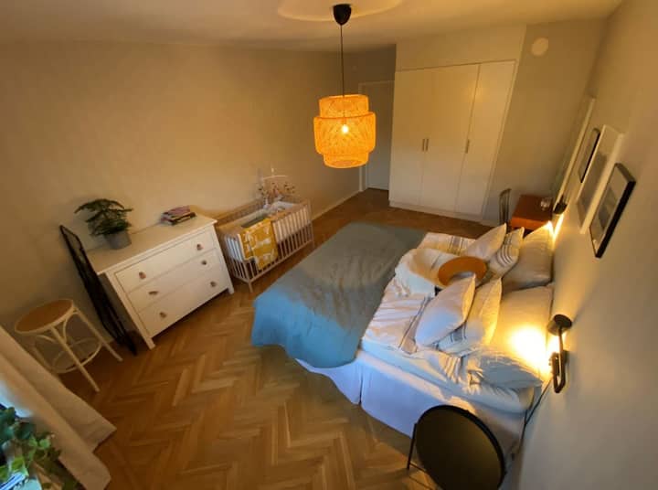 City Apartment With Balcony - Åby