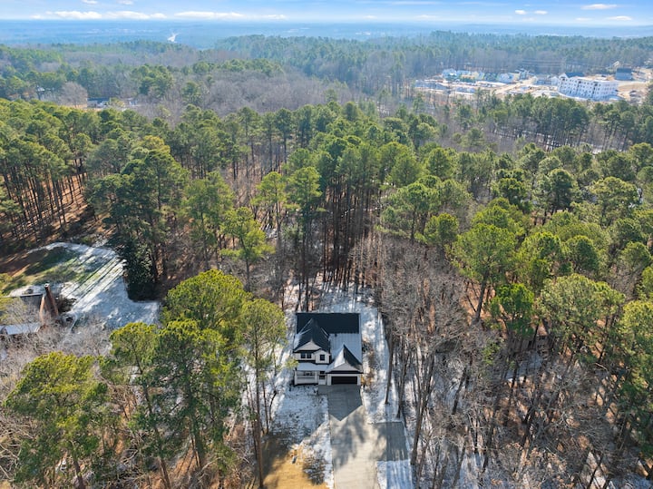 Chapel Hill Woodland Retreat - Chapel Hill, NC