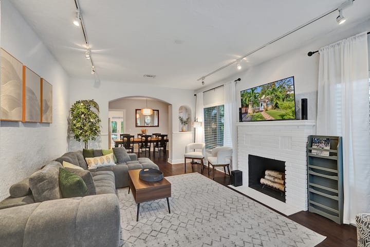 Tropical Oasis By Las Olas With Outdoor Haven - Fort Lauderdale, FL