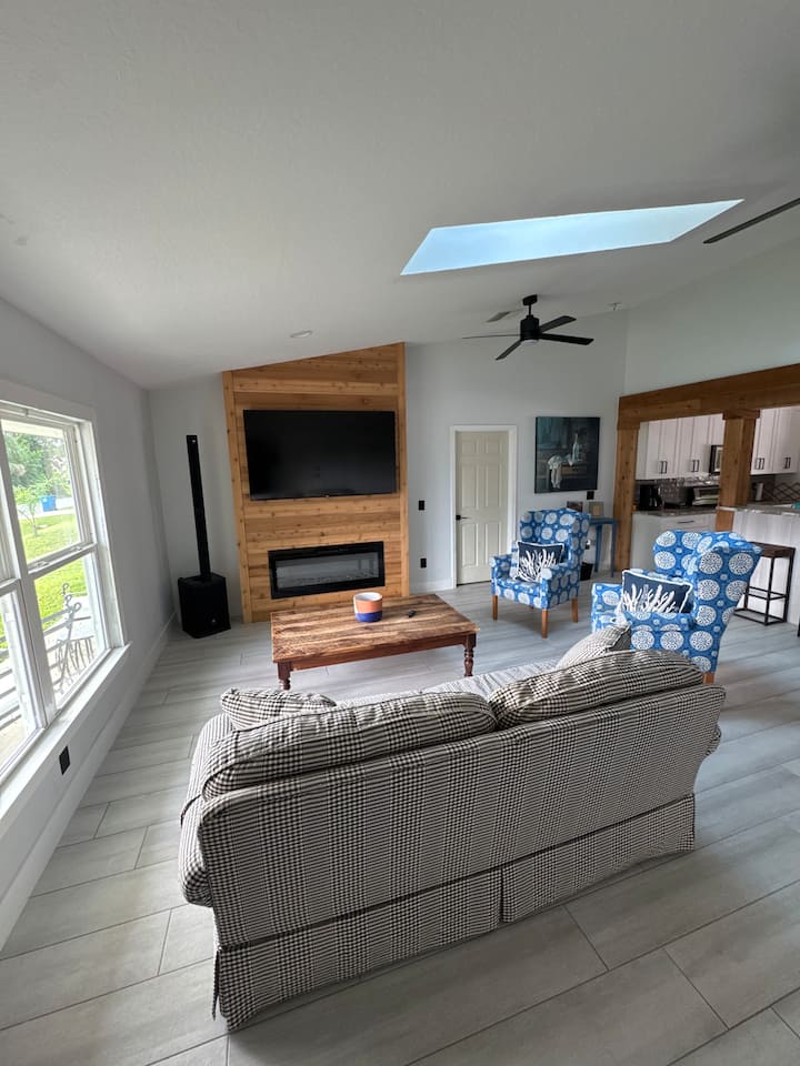 The Family House Of Blues - Palm Bay