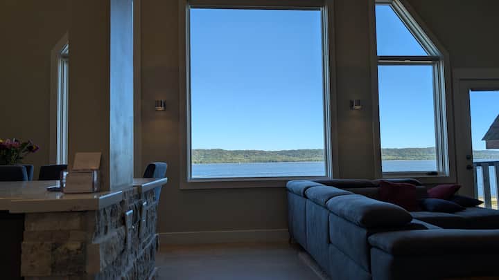 Two-story Unobstructed Views Of Lake Pepin - Frontenac State Park, Frontenac