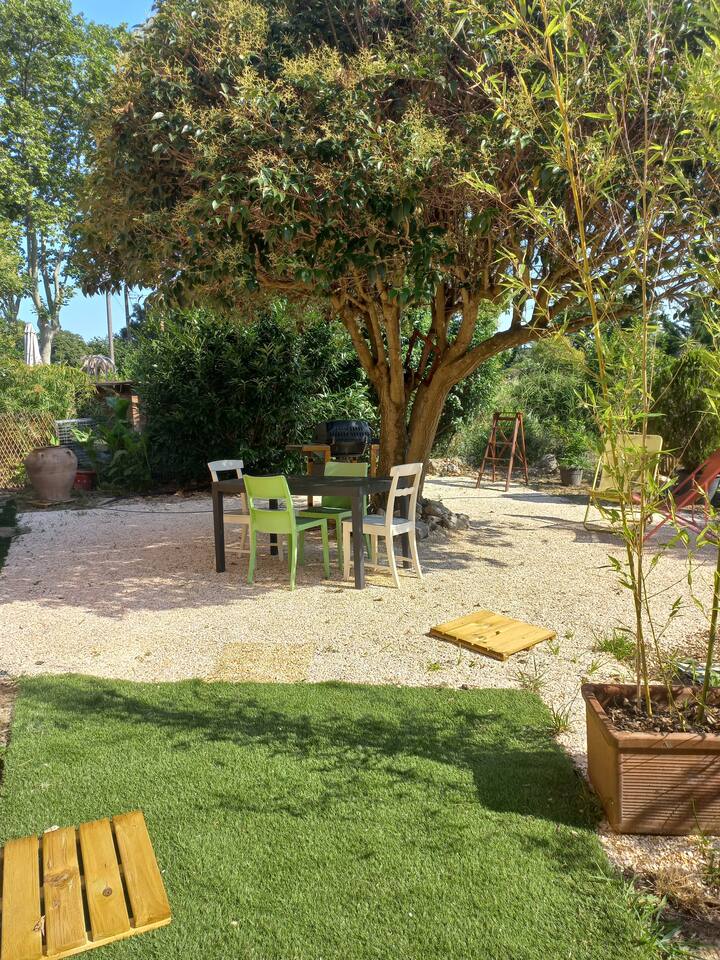 Logement Plain-pied Cosy Et Chaleureux - セレ