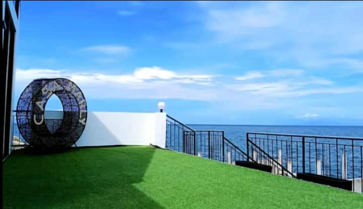 A Stunning View With Direct Access To The Sea - Lian