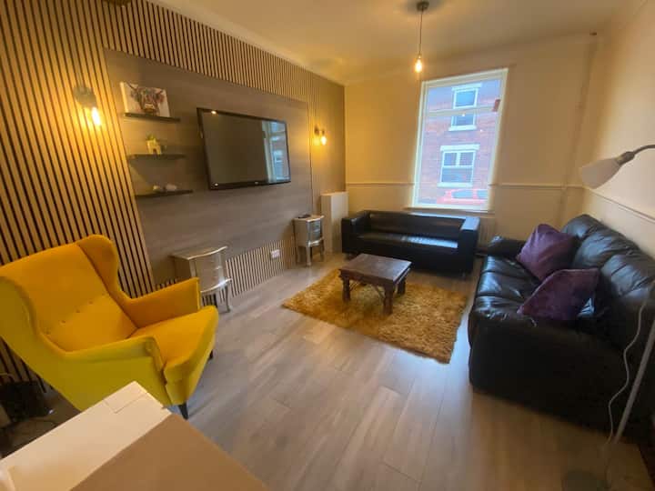 Office Workers Air Bnb Brighton Street - Stoke-on-Trent