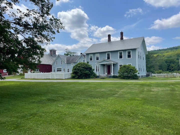 The Farmhouse Estate At Sweet Tree Farm - Fort Dummer State Park, Guilford