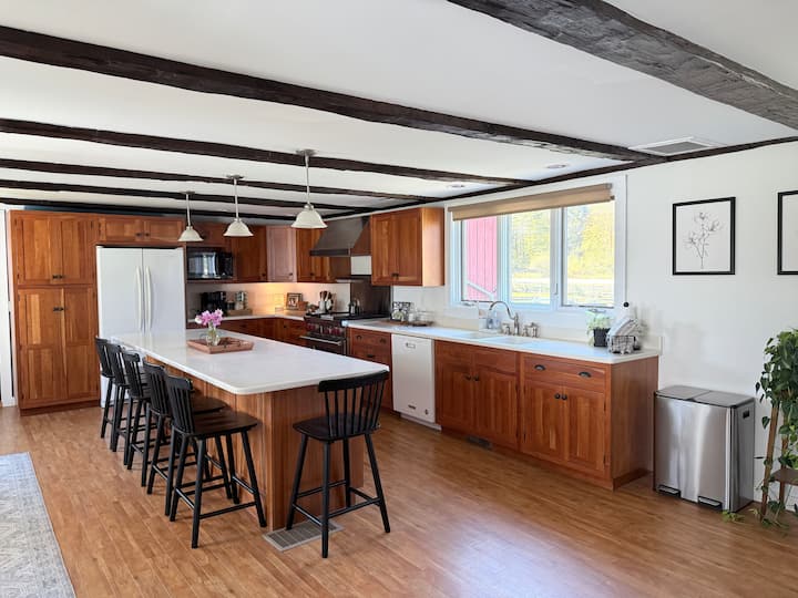 Sweet Tree Farmhouse - Brattleboro, VT