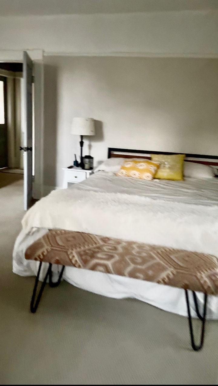 Upper Duplex Unit In West Berkeley - Berkeley, CA