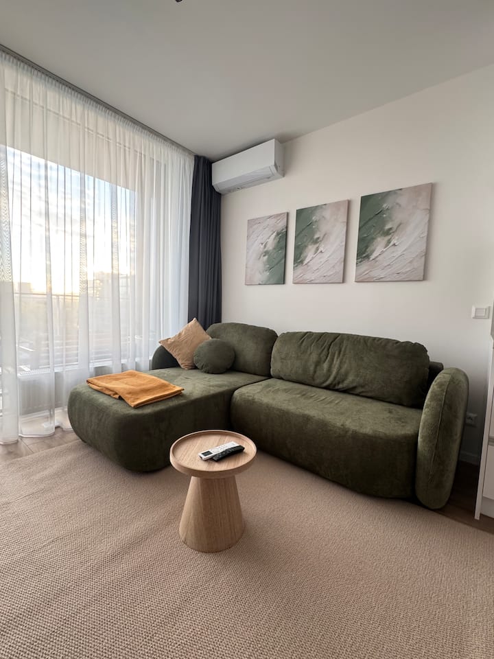 Fresh Apartment + Parking - Bratislava