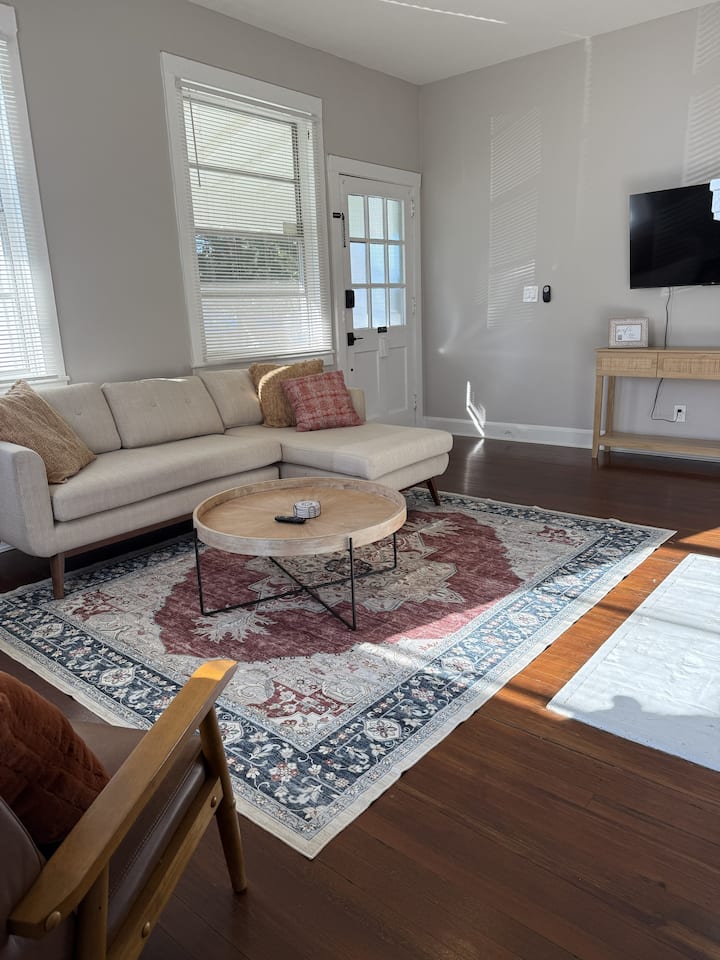 Charming San Marco Home For 6 - Walkable - Jacksonville, FL