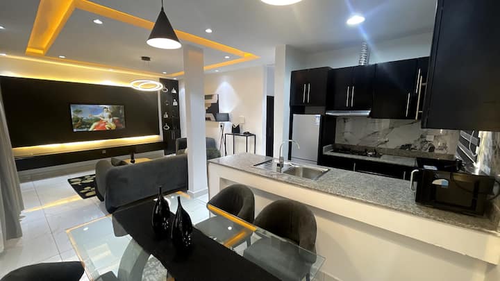 2chambres 2douches  Piscine, Jacuzzi, Hammam - Yaoundé