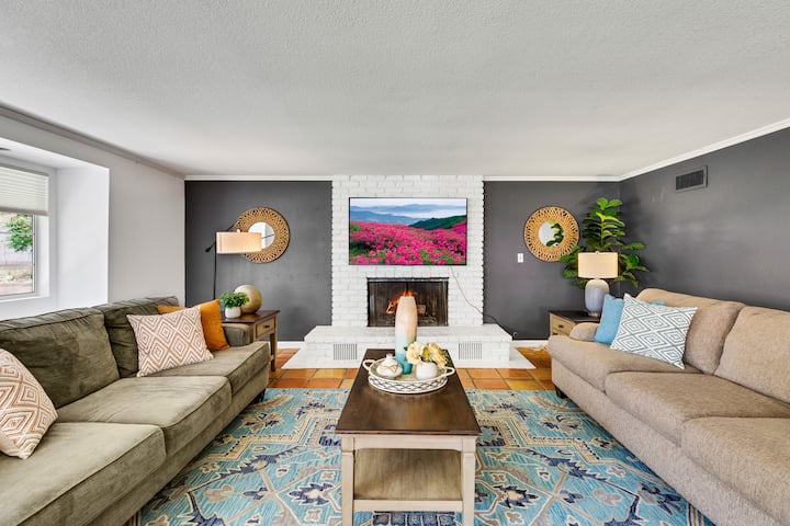 Wonderful 4br Santa Clarita Gem - Santa Clarita, CA