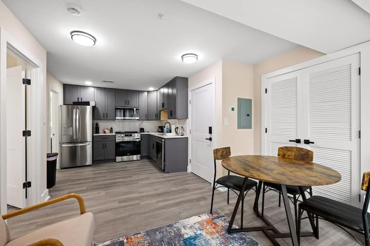 Modern 1br Near Metro 6 Min To Downtown Dc - Georgetown University, Washington