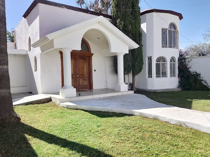 La Casa Blanca, En Los Silleres, Facturamos - Coahuila