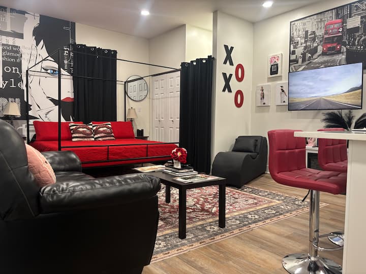 Ruby Red Haven Cottage Downtown - 代頓