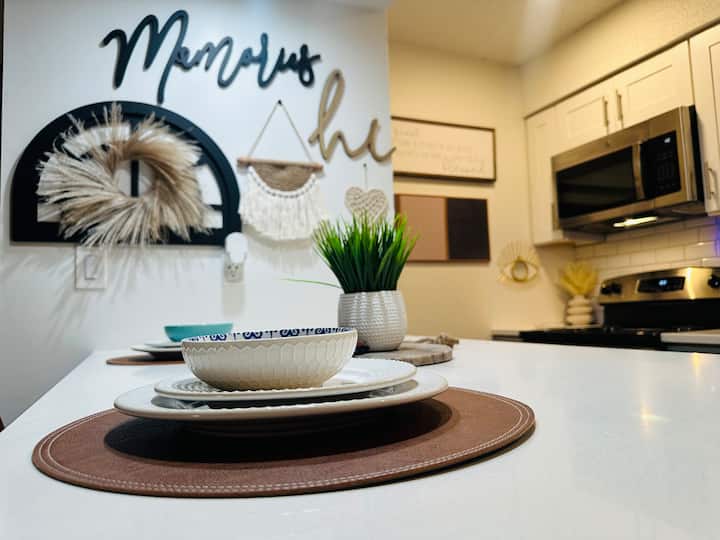 Cozy-chic Escape | Central Huntsville Location - Huntsville, AL