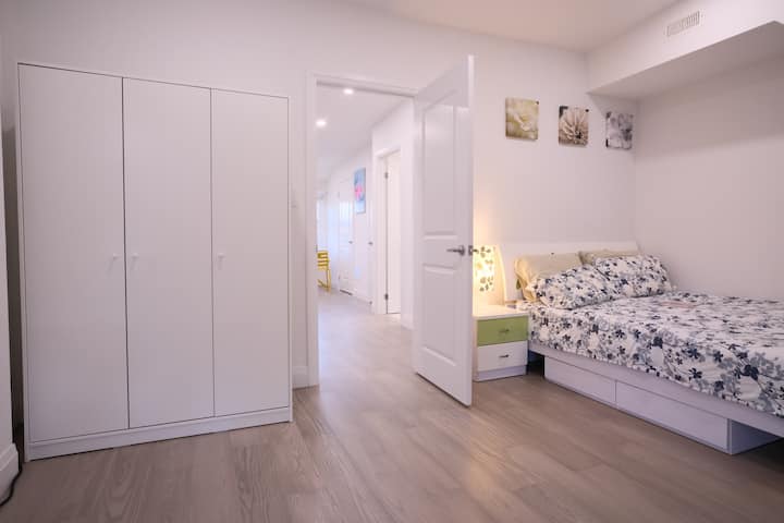 Cozy Annex Experience - Toronto