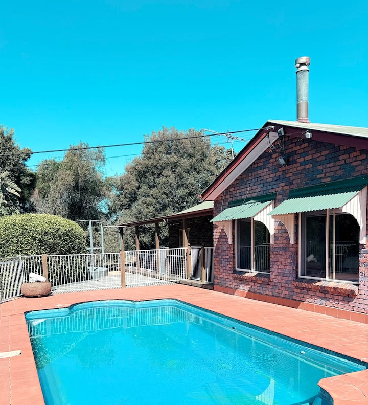 Stay On A Real Working Farm - Beaudesert