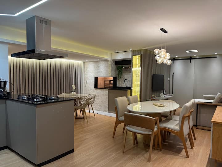 90 Metros Mar… Lindo Ap. Com Churrasq E Garagem - Brazil