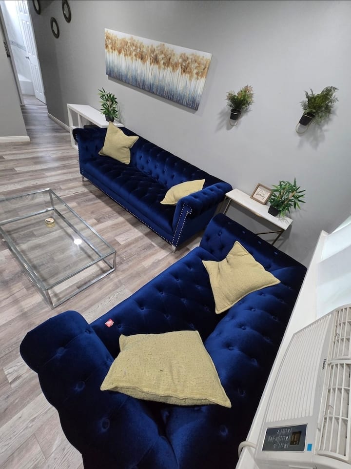 King Bed Suite Next To Lax Sofi - Inglewood, CA