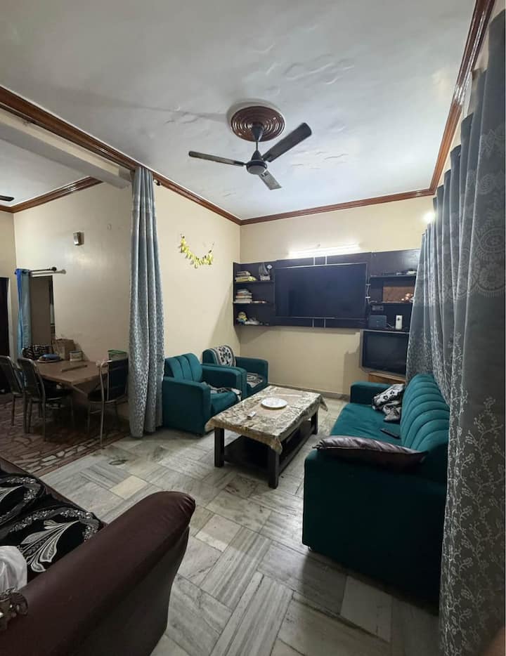 Furnished Floor - Kanpur