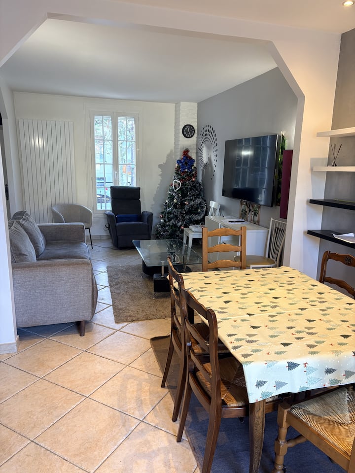 Maison Moderne Avec Jardin Espace Télétravail - Bondy