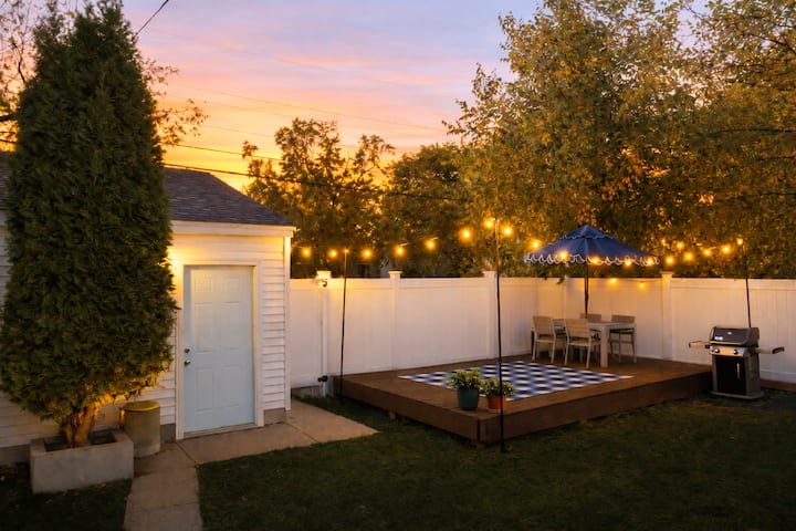 Close To Everything | Yoga Room | Game Room | Yard - Minneapolis, MN