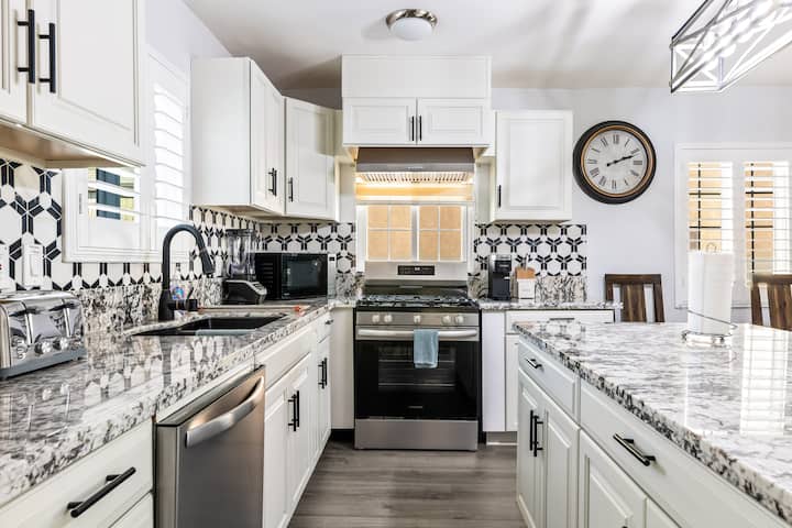 Aloha Retreat –The Finau Family Legacy | Near Sofi - Gardena, CA