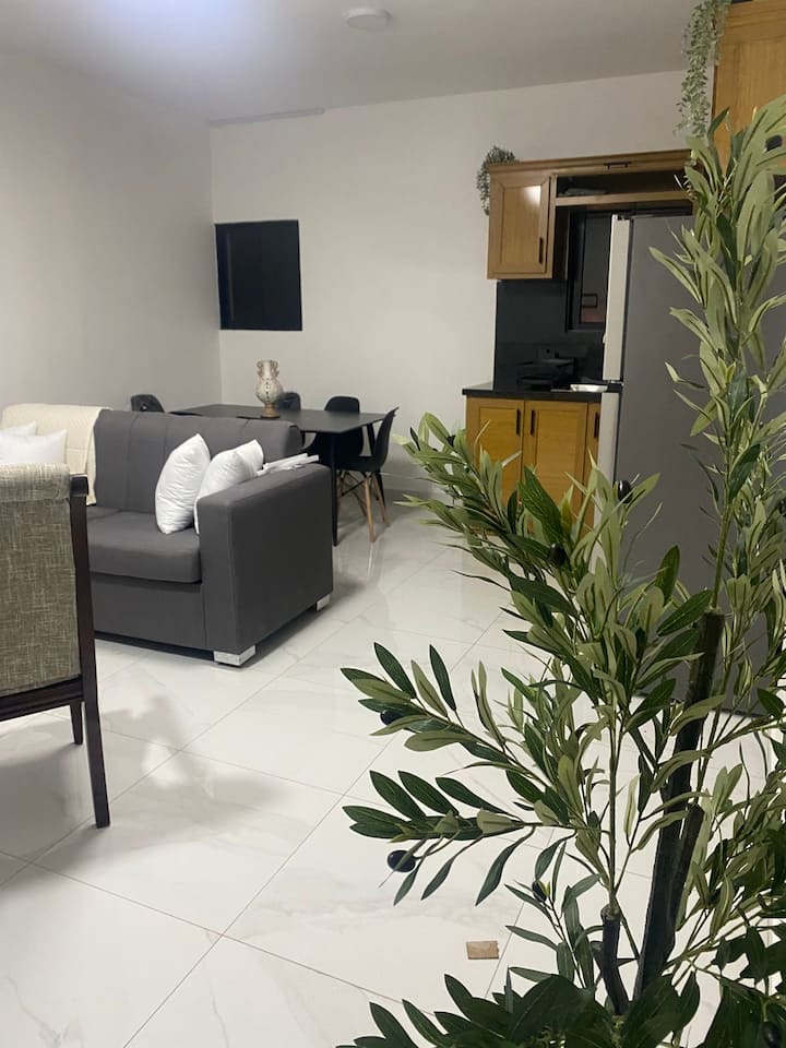 Cómodo Apartamento Céntrico En Zona Residencial - Puerto Plata